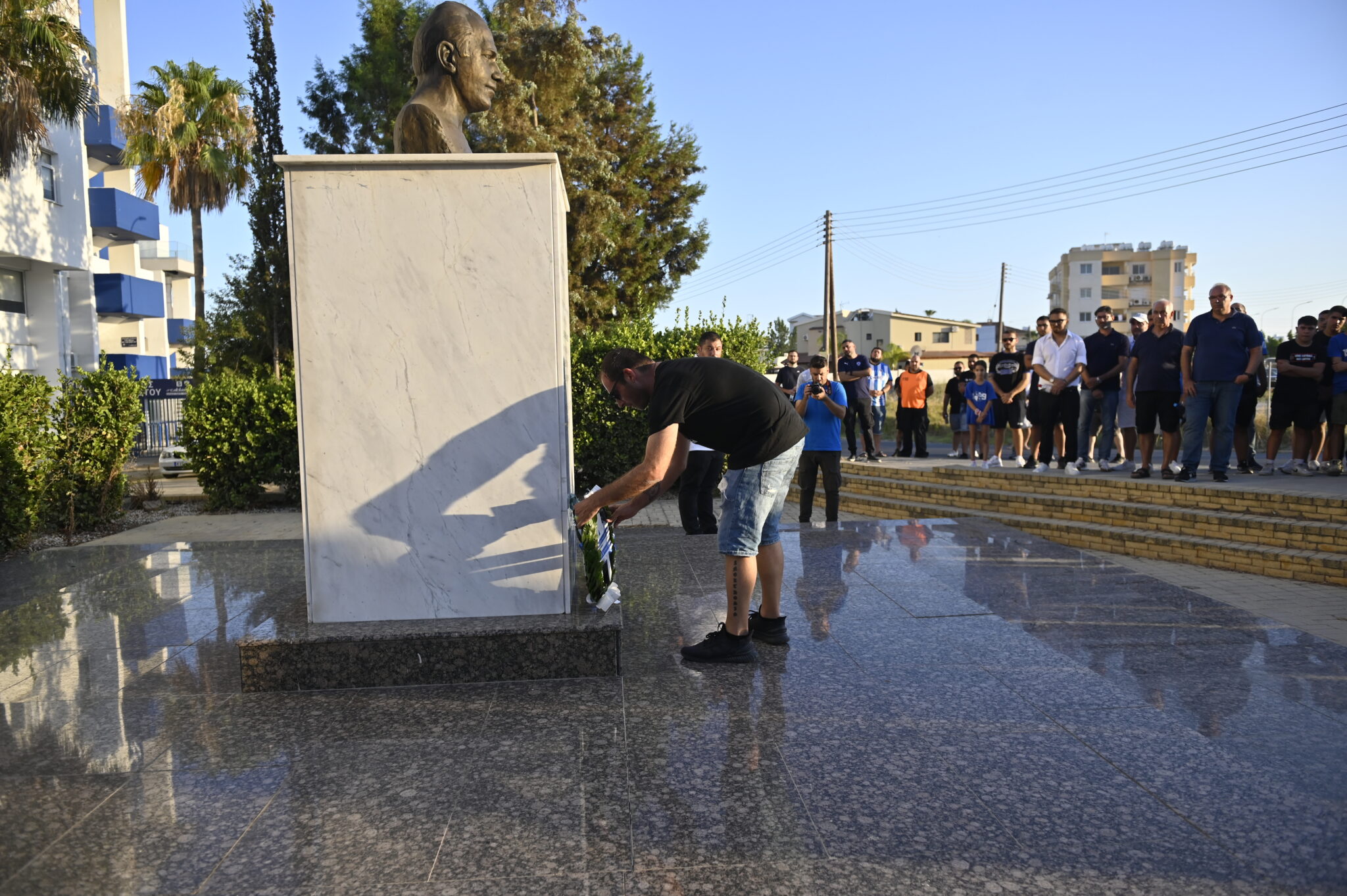 Κατάθεση στεφάνων στη μνήμη Αντώνη Παπαδόπουλου (video) - Τα νέα του ...